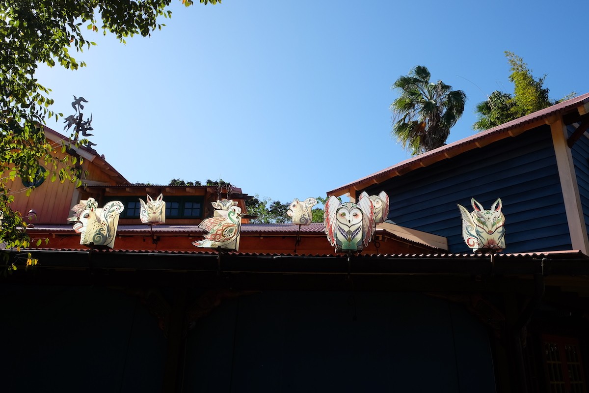 Animal-inspired luminaries return to Animal Kingdom for holiday season