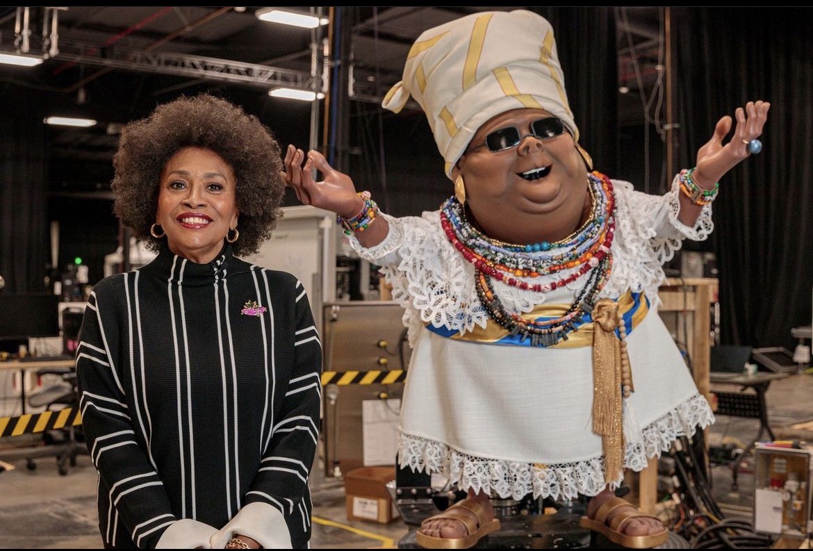 Disney provides closer look at Mama Odie Audio-Animatronic - Disney Diary