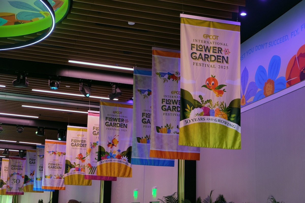 Flower power failure: EPCOT's CommuniCore exhibit lacks depth - Disney ...